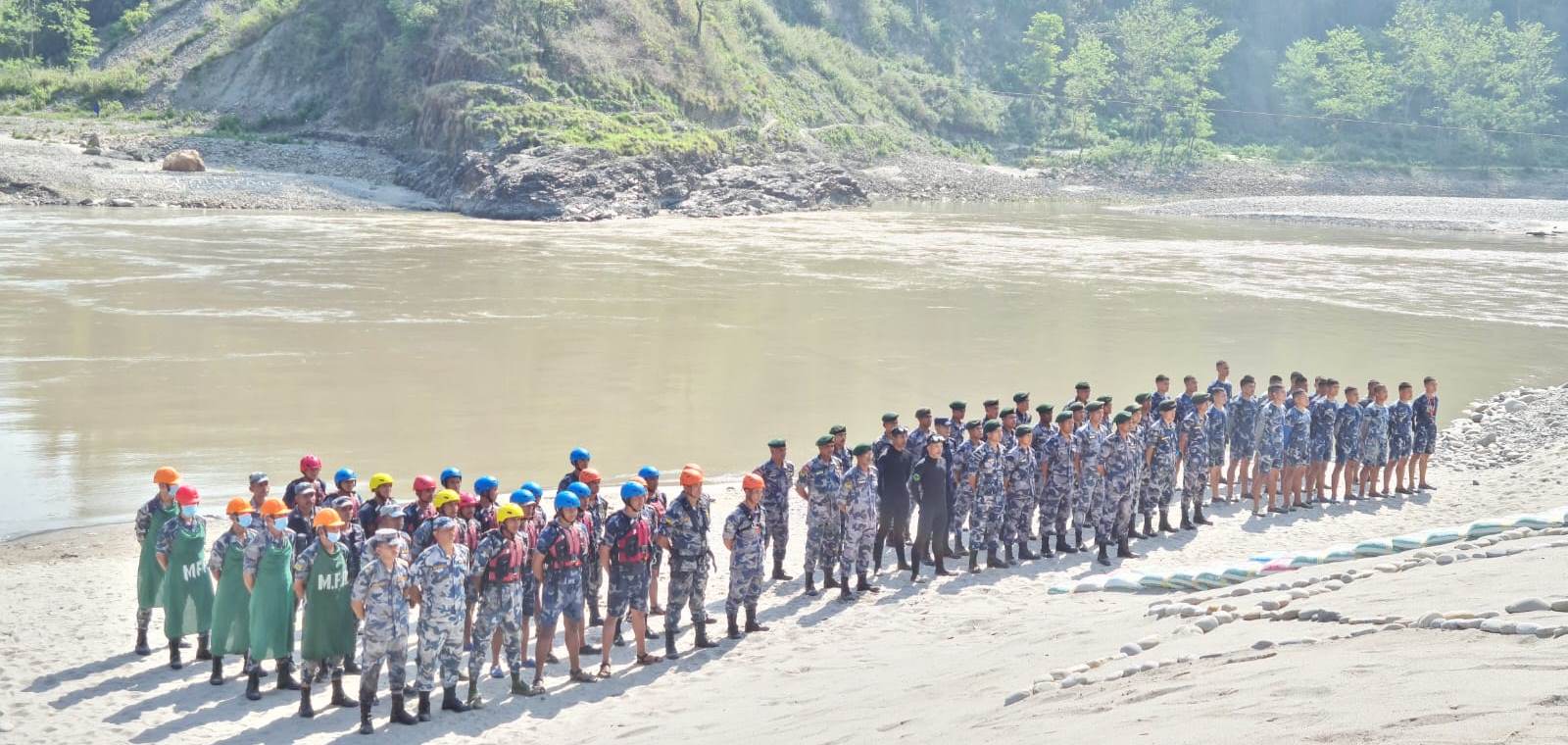 नेपालमा पहिलोपटक गोताखोर तालिम, सशस्त्र प्रहरीमा अब ७४ जना तालिमप्राप्त ...